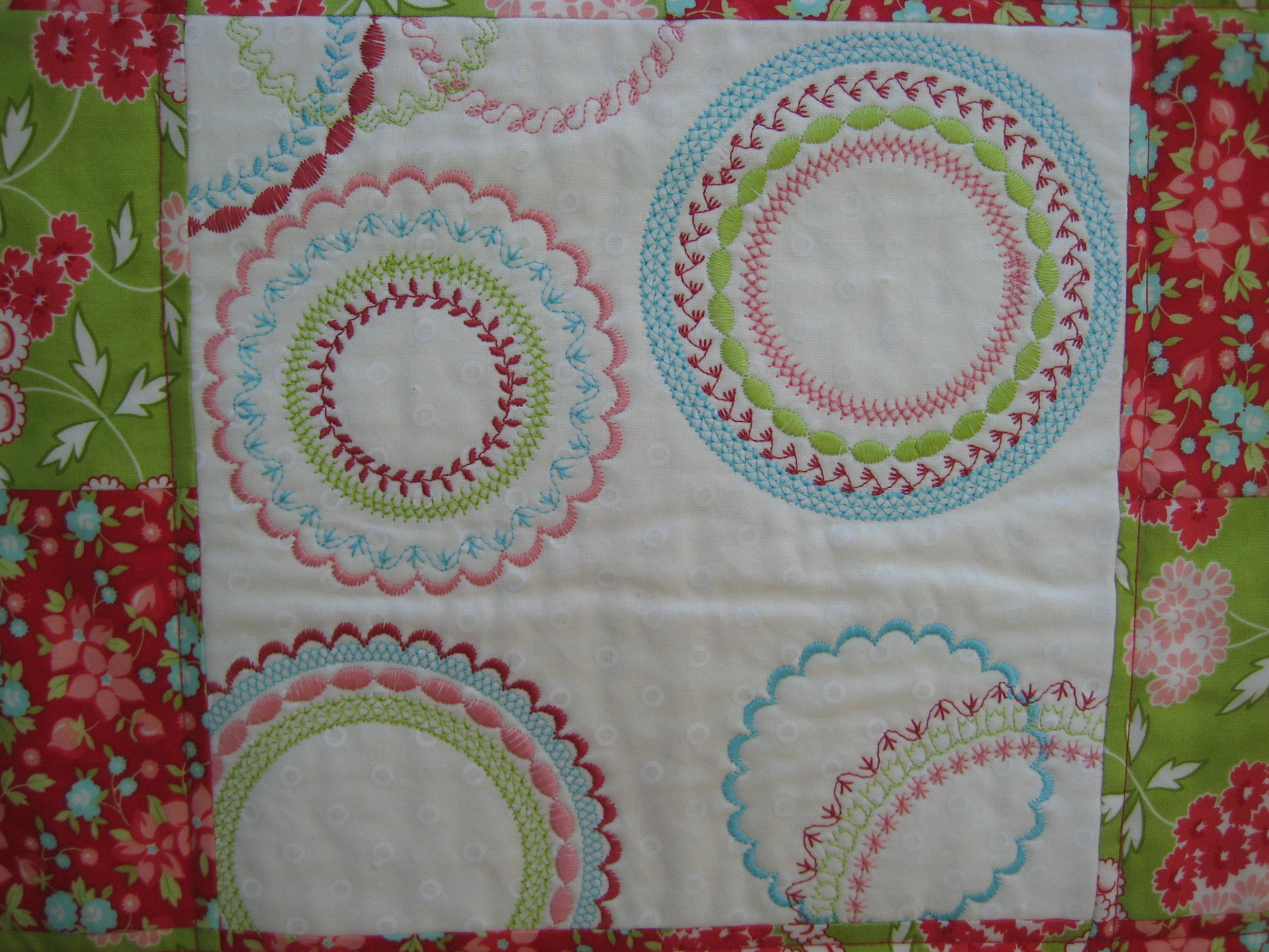 Charm Pack Circle Stitching Table Runner PDF Quilting Pattern (SMS ...