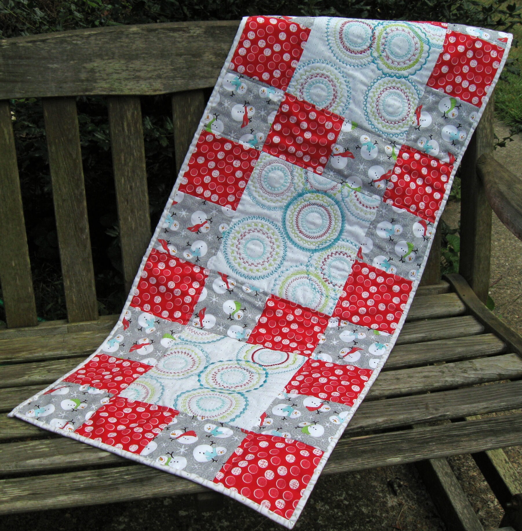 Charm Pack Circle Stitching Table Runner PDF Quilting Pattern (SMS ...