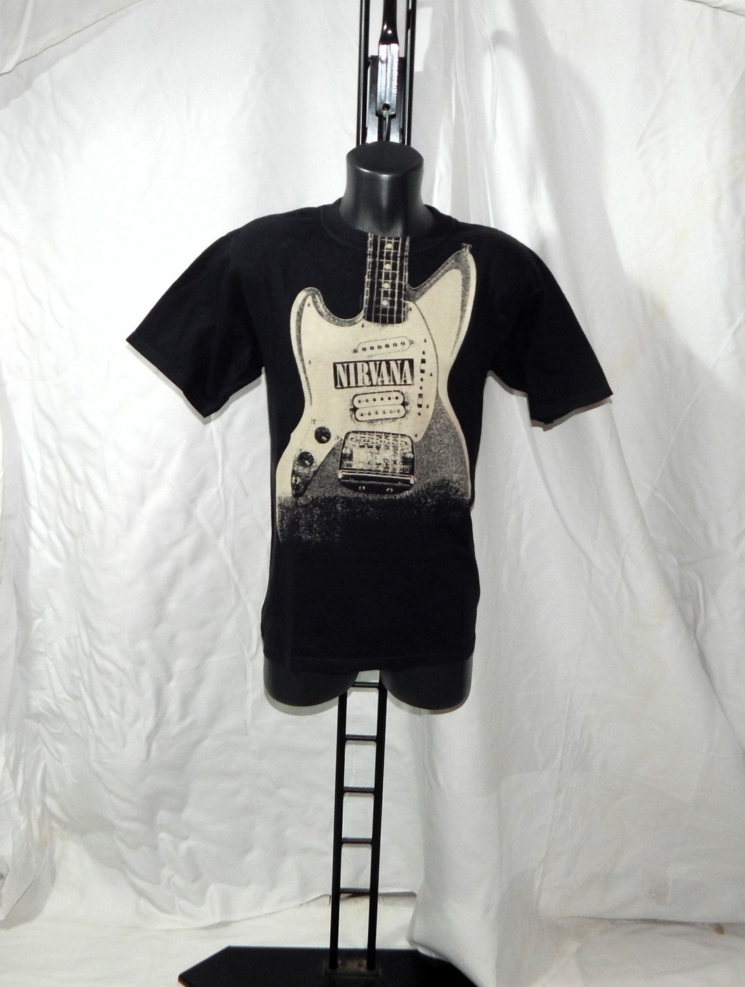 Nirvana Vintage 90s Rare Band Graphic Pattern Design Crew Neck Short ...