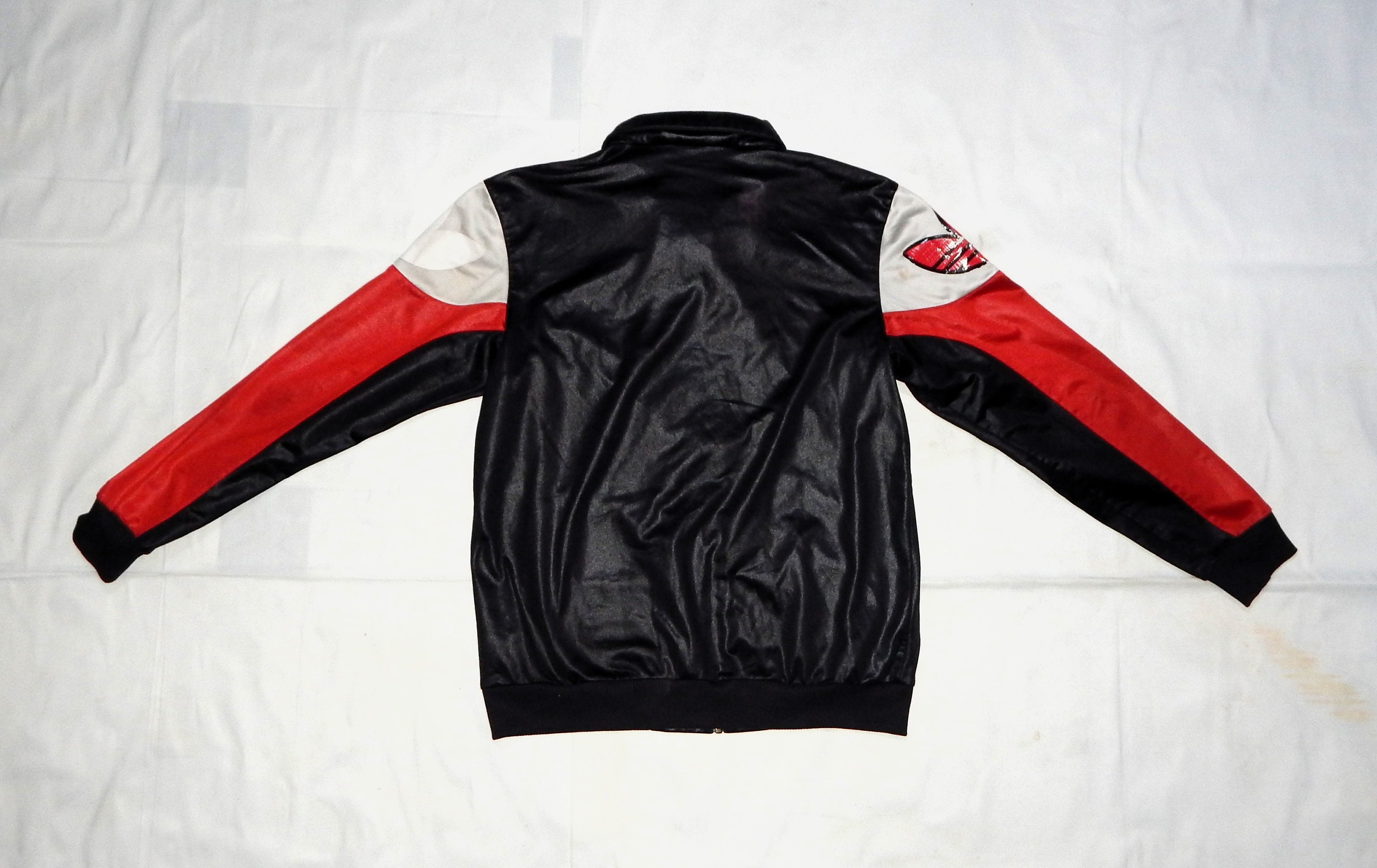 Adidas Chile 62 Vintage 80s Style Trefoil Adults' Training Sport ...