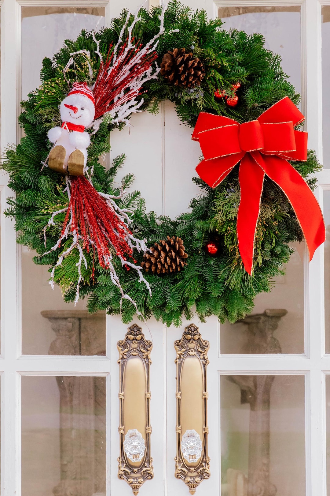 The Snowman's Cheer. Noble Fir, Princess Pine, Berried Juniper and ...