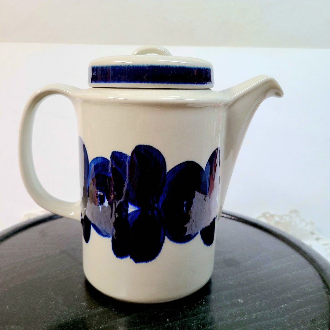 ARABIA FINLAND Anemone Tea/coffee Pot Vintage MCM Scandinavian Pottery by Ulla Procope Cobalt ...