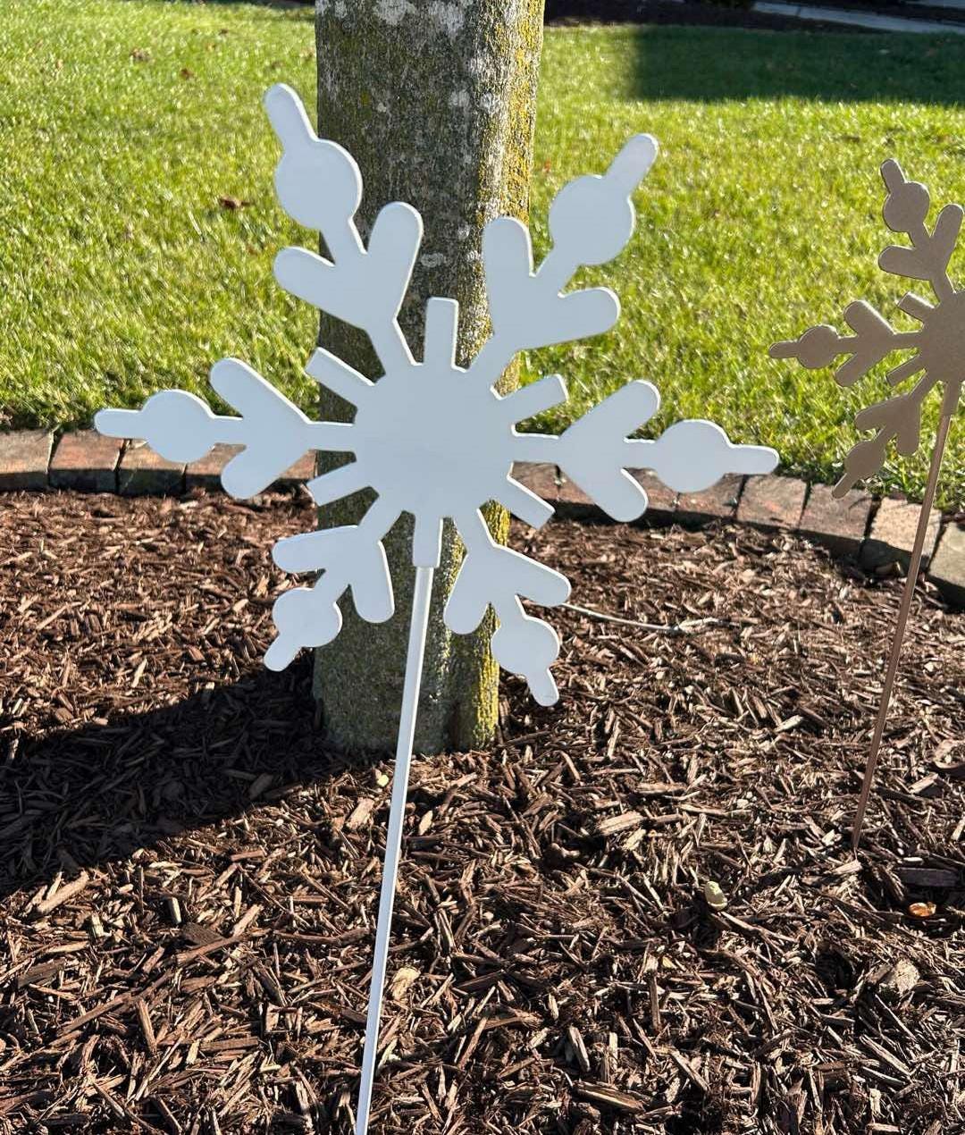 Snowflakes, Winter Wonderland, Garden Stake, Metal Yard Decoration - Etsy