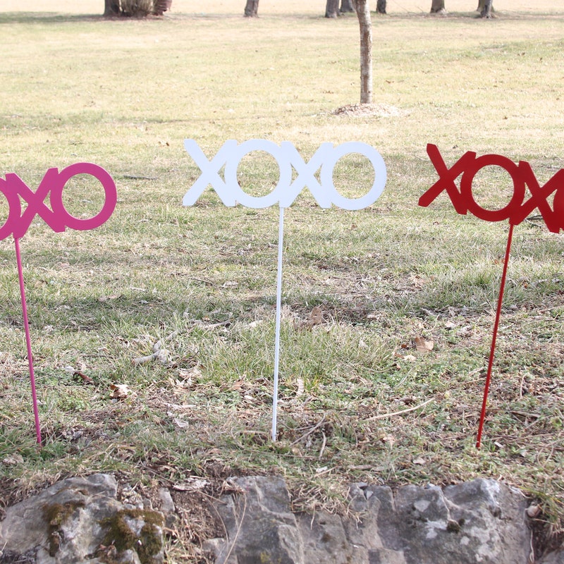 Metal Valentine Wreath - Etsy