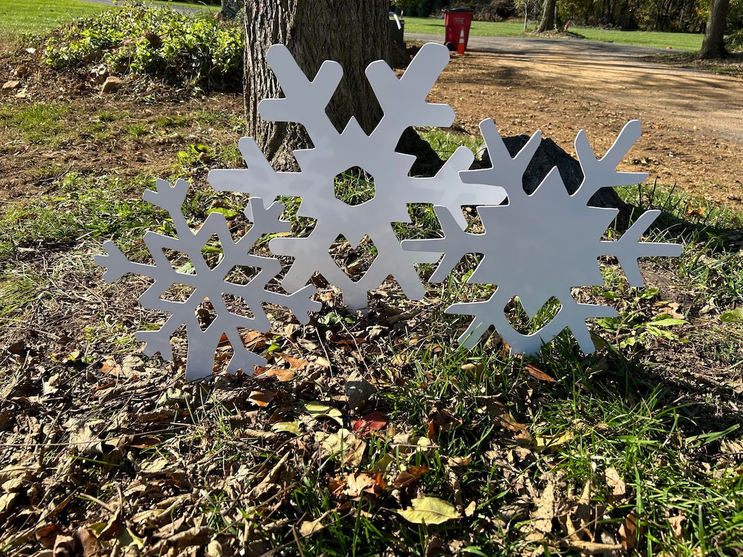 Snowflake Garden Stakes, Snow, Winter Decor, Outside Winter Decorations ...