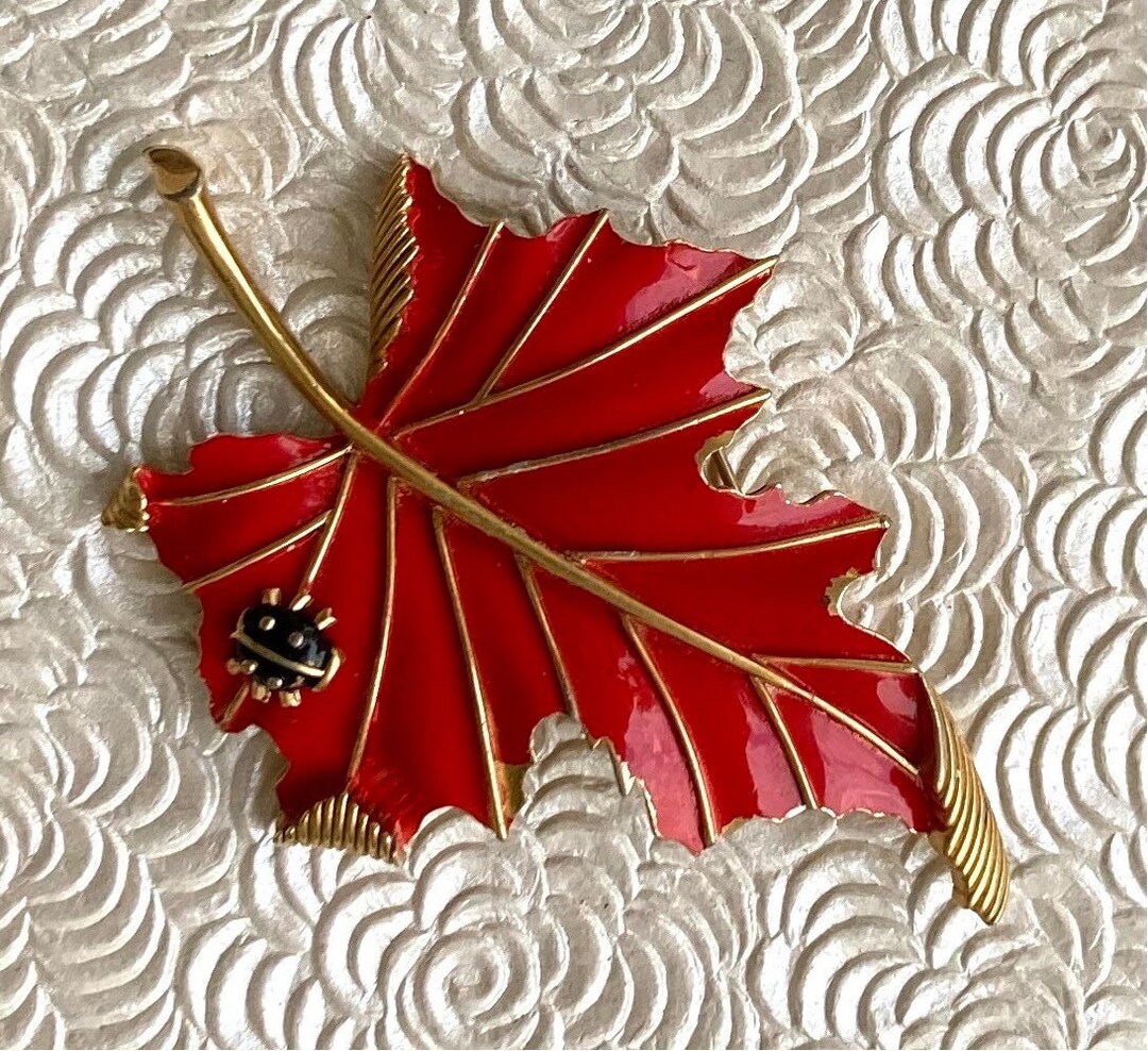 Lovely Vintage Signed Crown Trifari Flower Brooch - Etsy