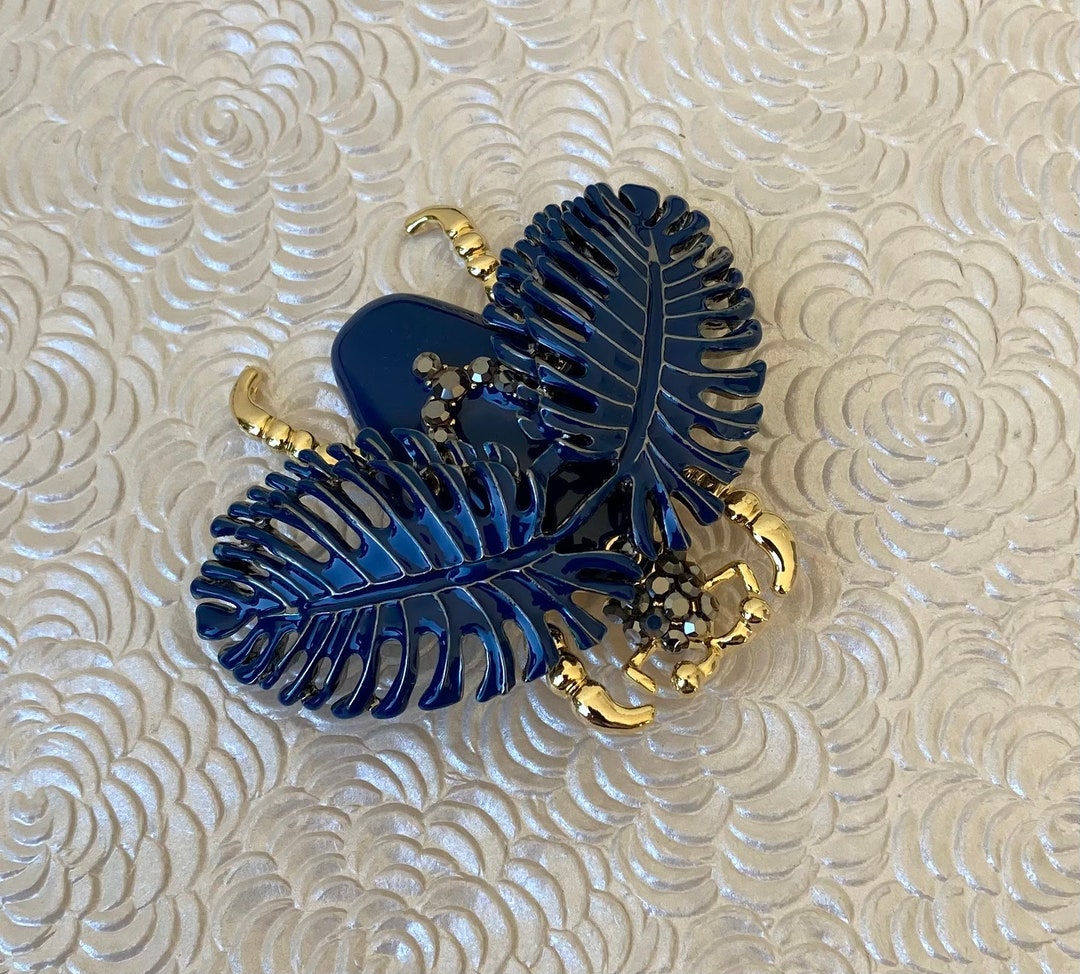Unique Vintage Style Large Bee Brooch - Etsy