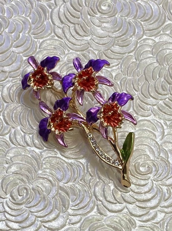 Vtg lovely orchid flower - Gem