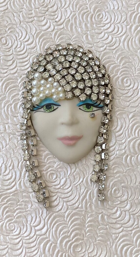Vintage lady porcelain hand - Gem