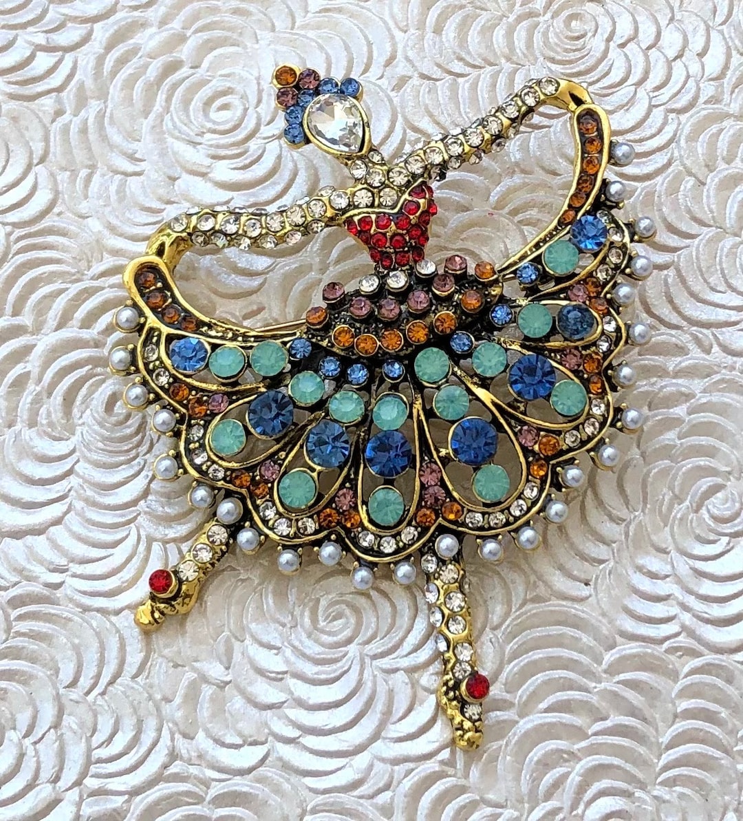 Adorable Vintage Style Lady Dancing Brooch - Etsy