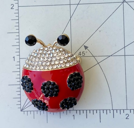 Adorable Vintage Style Ladybug Brooch Pin Gem