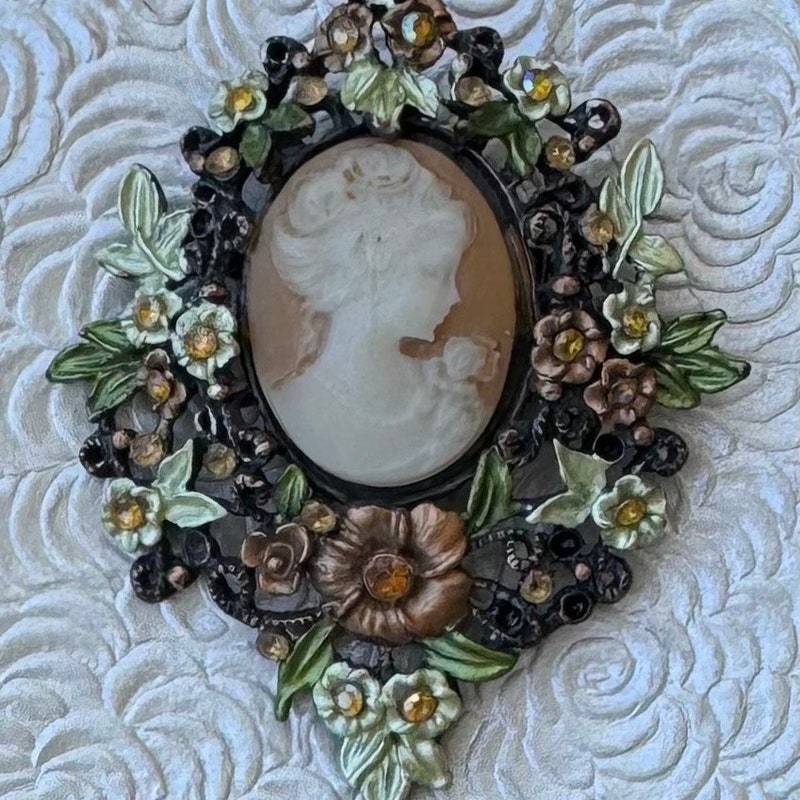 Flower Cameo Brooch - Etsy