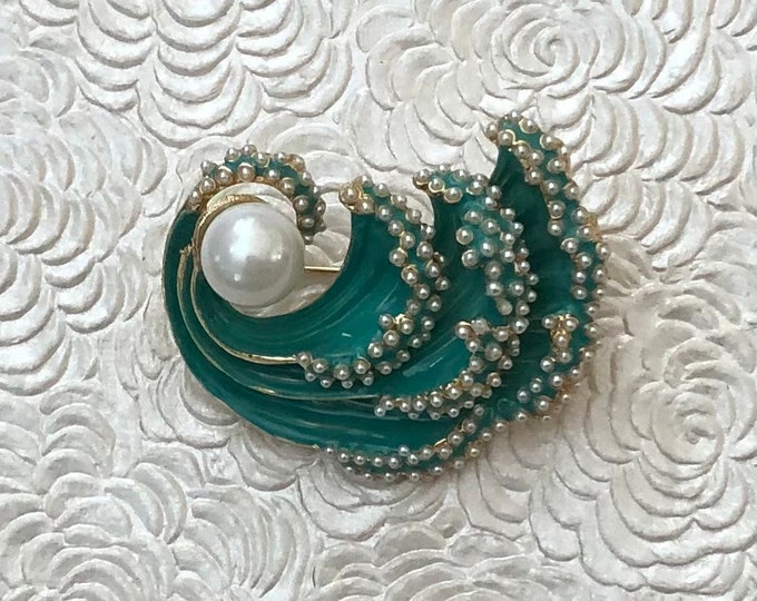 Vintage Wave Vintage Style Brooch - Etsy
