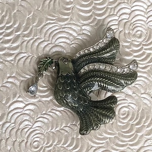 Vintage Signed Monet Dove Brooch - Etsy
