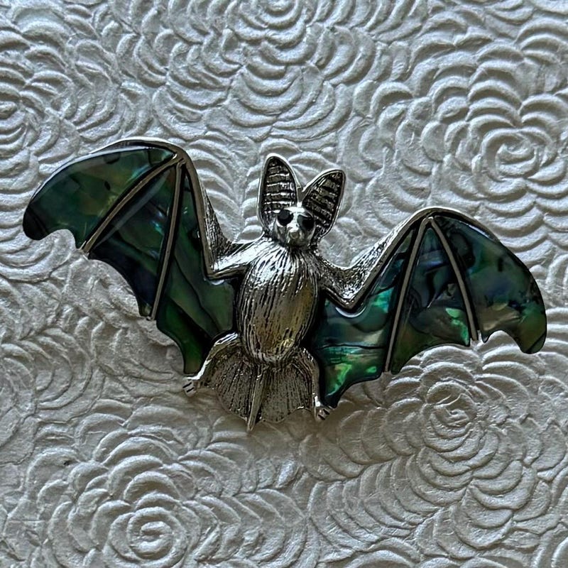 Bat Brooch - Etsy