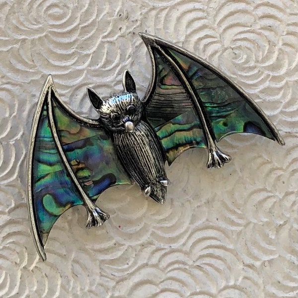 Bat Brooch - Etsy