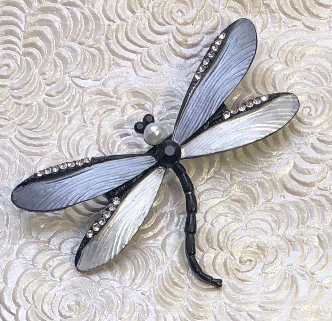 Unique Dragonfly Vintage Style Brooch - Etsy