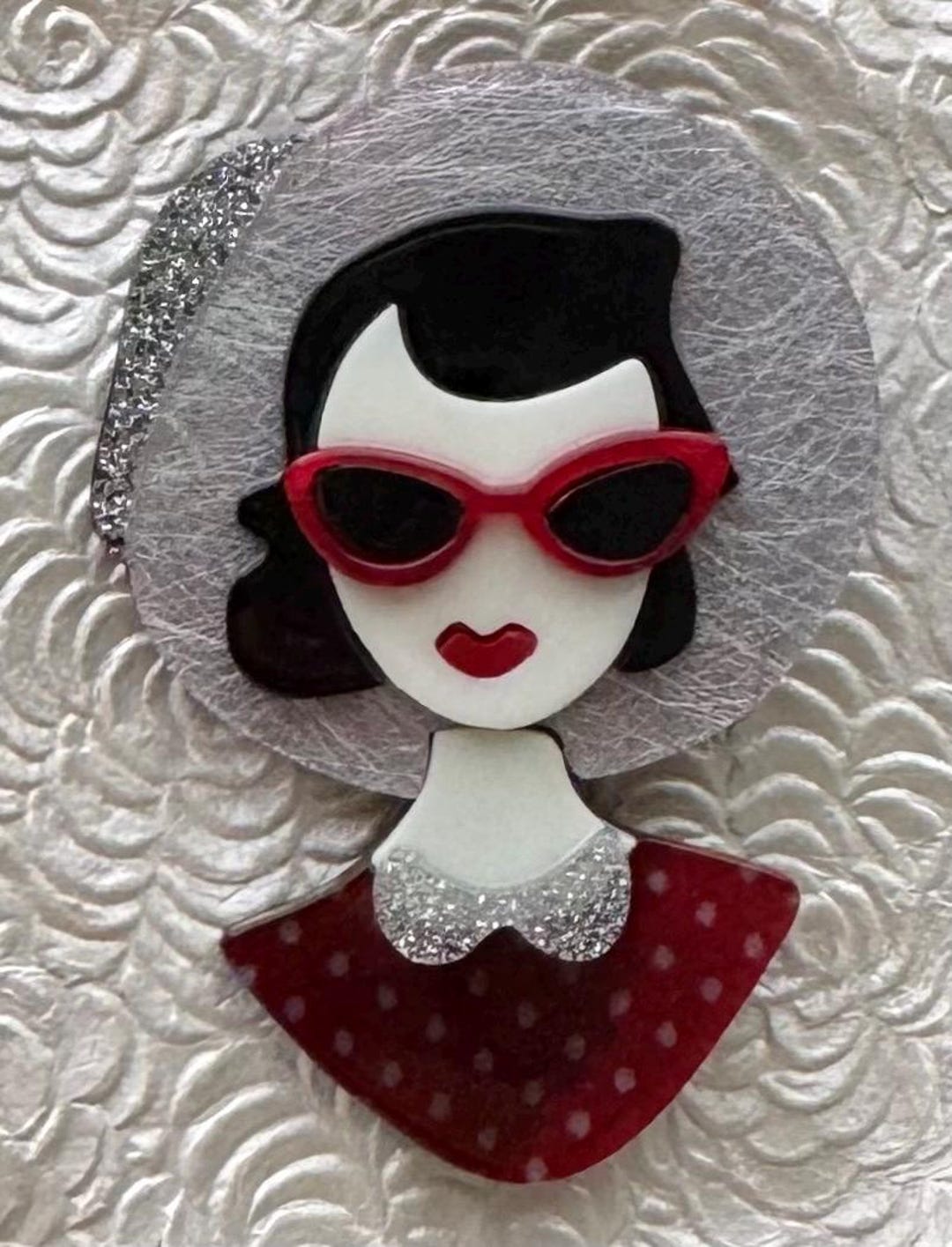 Unique Lady With Sunglasses Vintage Style Brooch - Etsy