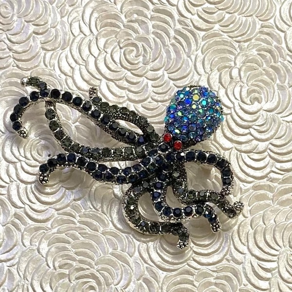 Octopus Brooch - Etsy