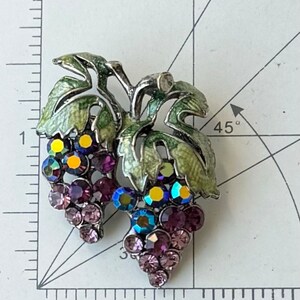 Unique Vintage Grape Cluster Brooch - Etsy