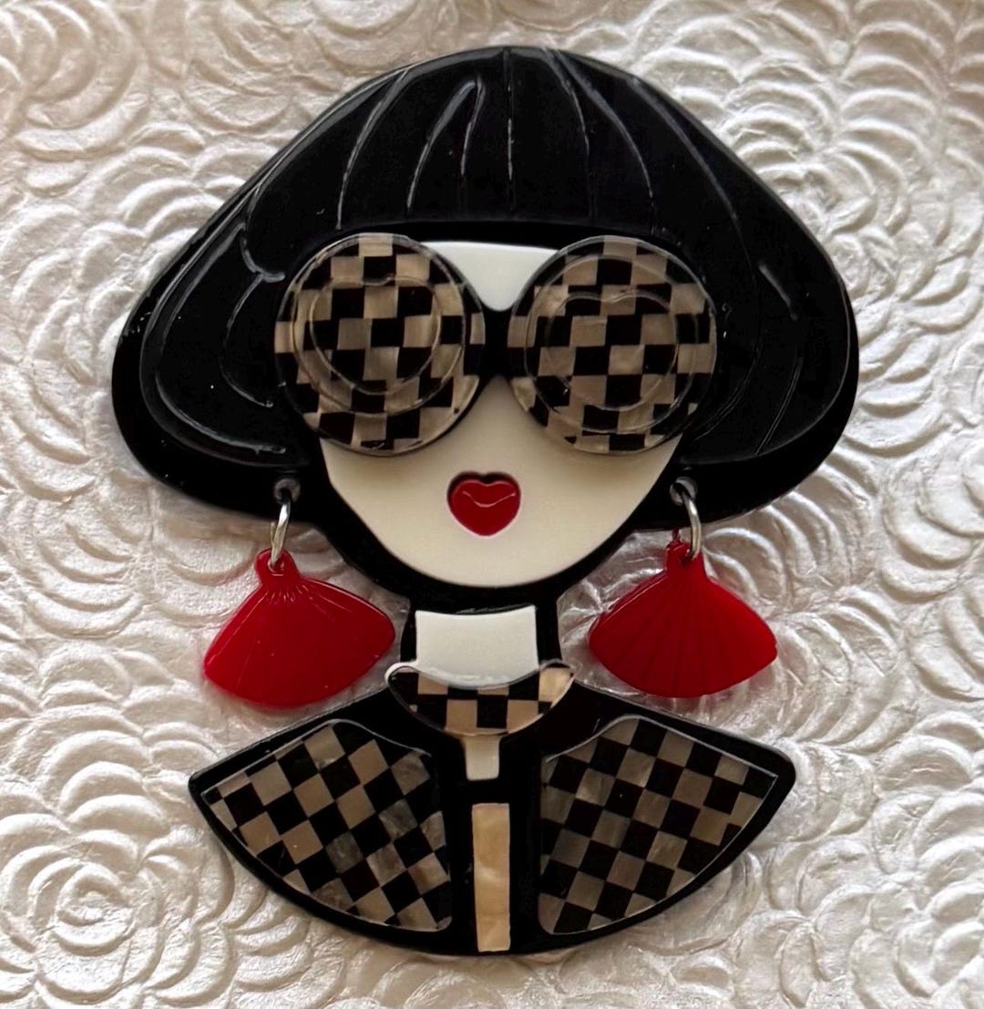 Unique Lady Vintage Style Brooch - Etsy