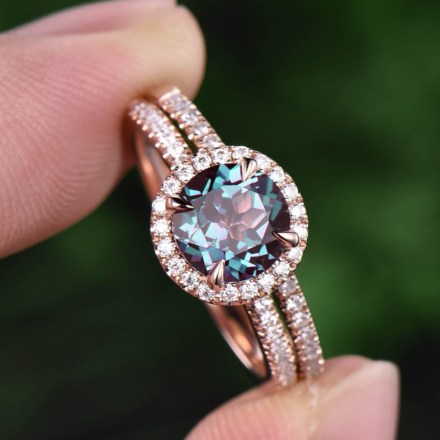 Round Alexandrite Ring for Women Unique Vintage Halo Moissanite Ring ...