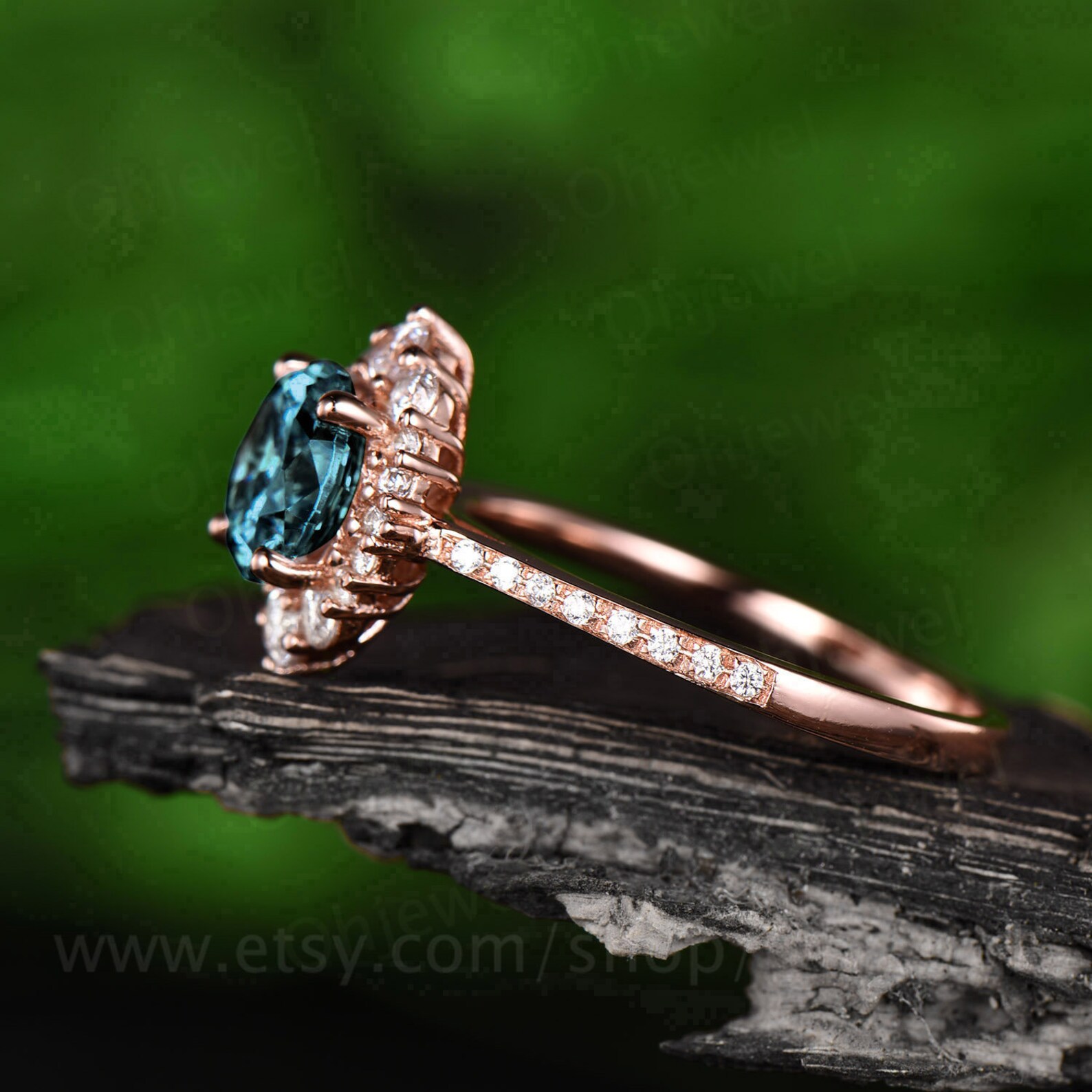 Alexandrite Ring for Women Vintage Unique Round Halo Cluster - Etsy