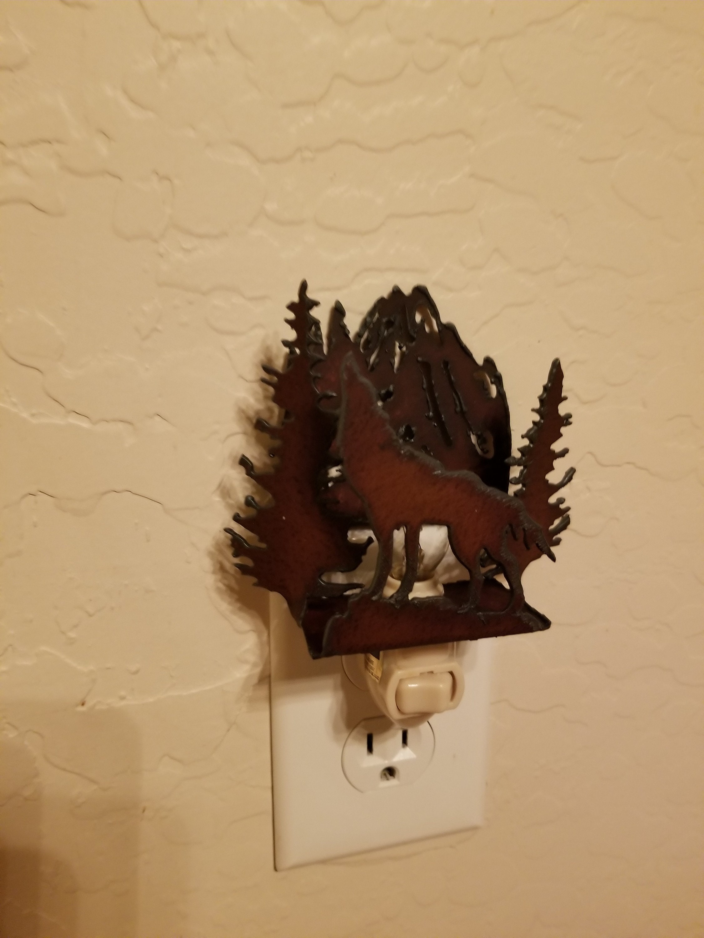 Wolf Night Light Made Out of Rusted Steel Howling Wolf Gift - Etsy