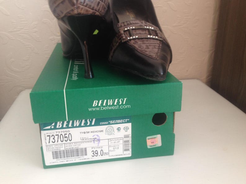Vintage Woman Pumps New Belarus Leather Heels Eu 39 Uk 6 US 8 Brown With Broosh and Original Box ...