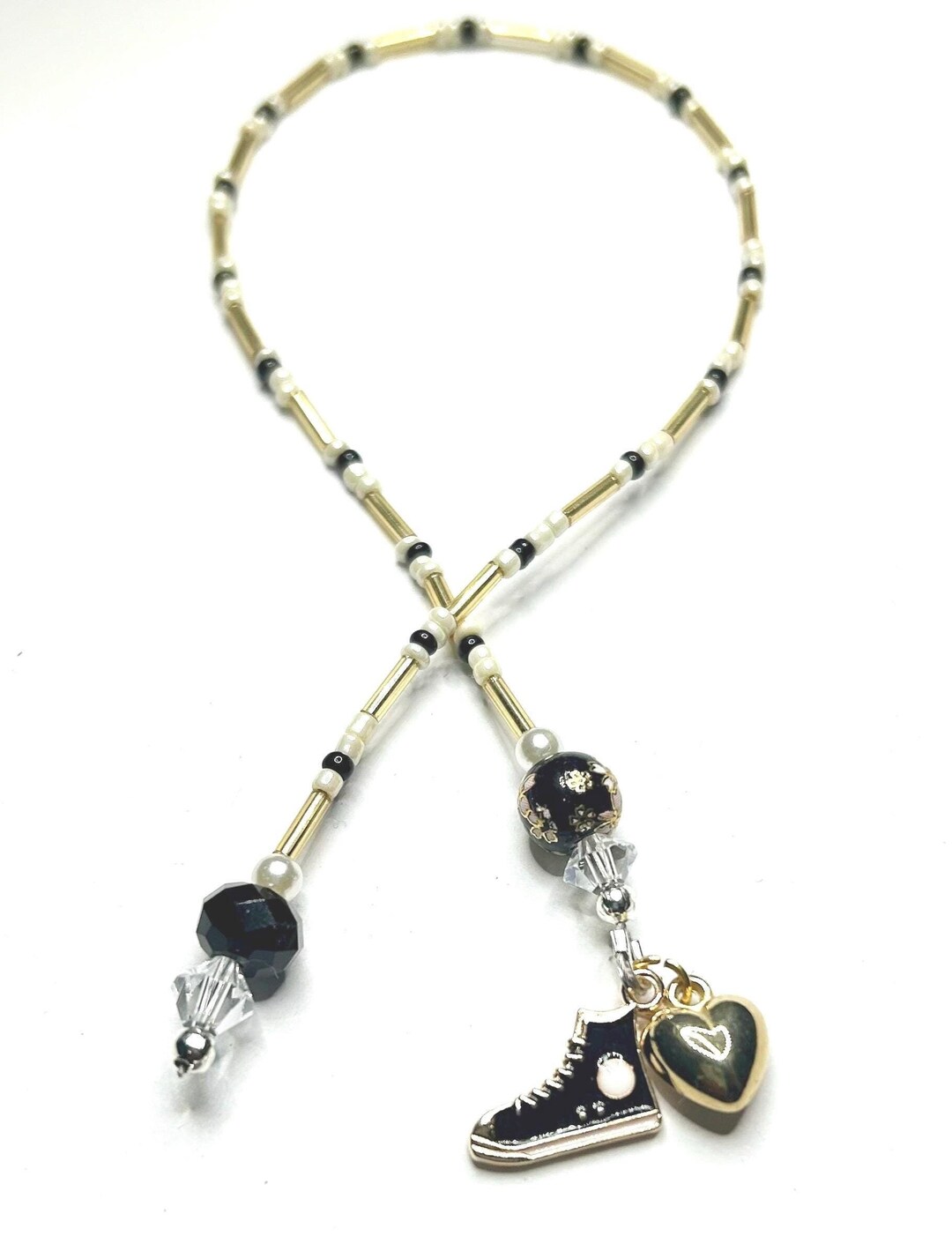 Black Shoe and Gold Heart Charmed Beaded Bookmark. 2024 Momento Cute ...