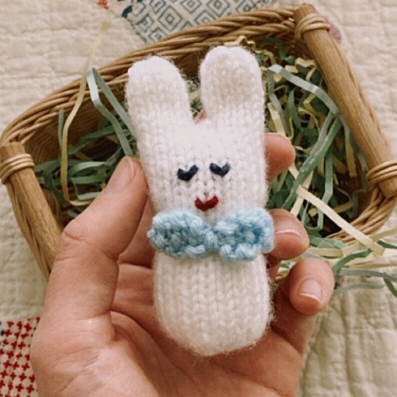 Buster the Easter Bunny Knitting Pattern - Etsy
