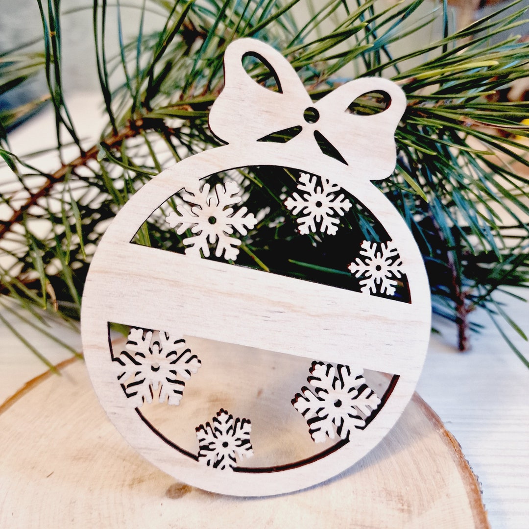 Christmas Snowflakes Custom Baubles Personalized Baubles Christmas Tree ...