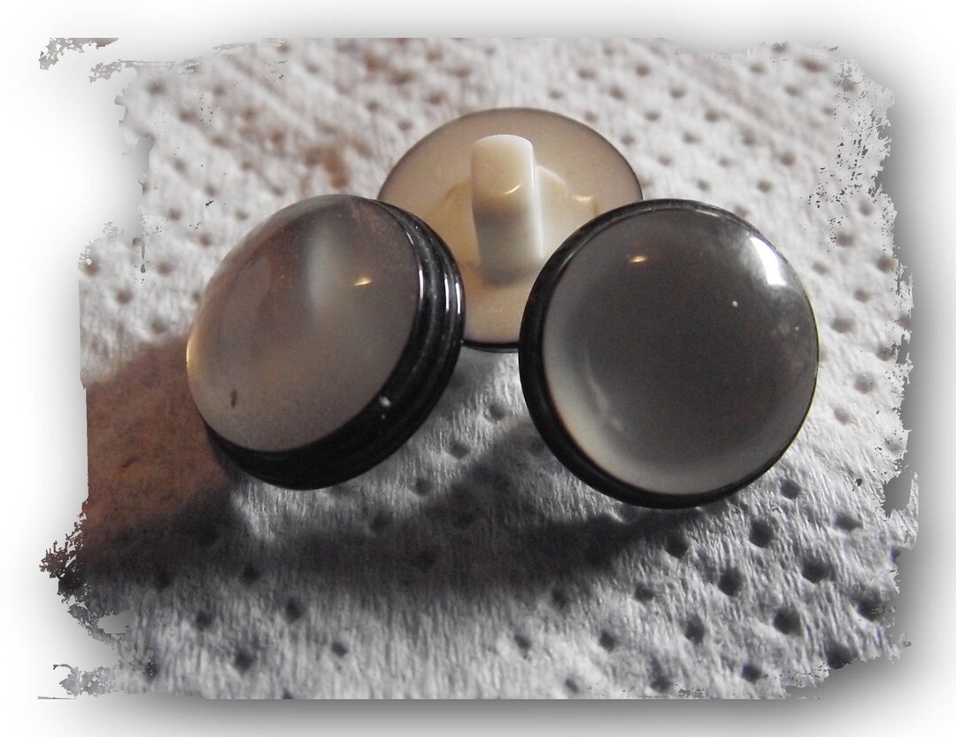 Lot of 10 Black and White Eye Buttons * 13 Mm 1/2" Shanked * New - Etsy