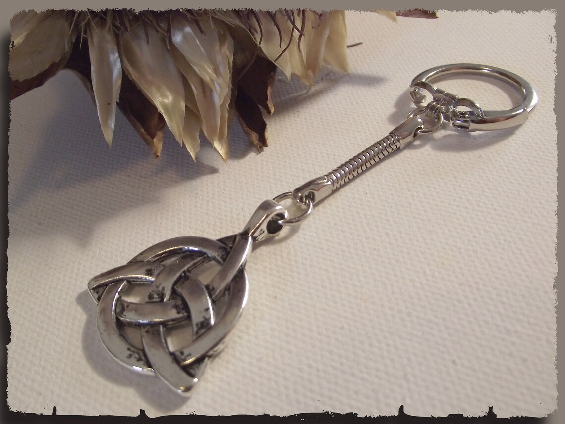 Celtic Key Ring Celtic Pattern Silver Metal Triquetra Monade Triskel ...