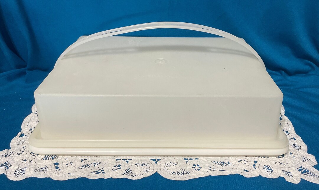 Vintage, Tupperware, Opaque, Rectangular Cake Keeper, Carrier, Cupcake ...