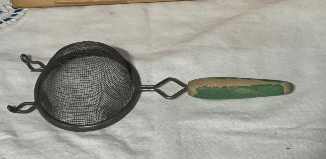 Vintage Small Sifters With Wooden Handles Selections Are - Etsy