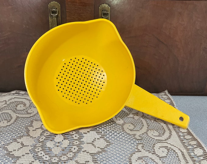 Vintage Tupperware Strainer With Handle Yellow Preowned in | Etsy