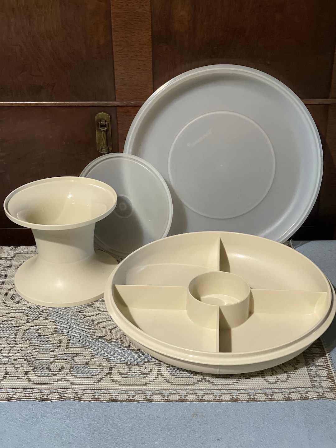 Tupperware Pedestal Veggie Dip Keeper With Lid Chip and Dip - Etsy