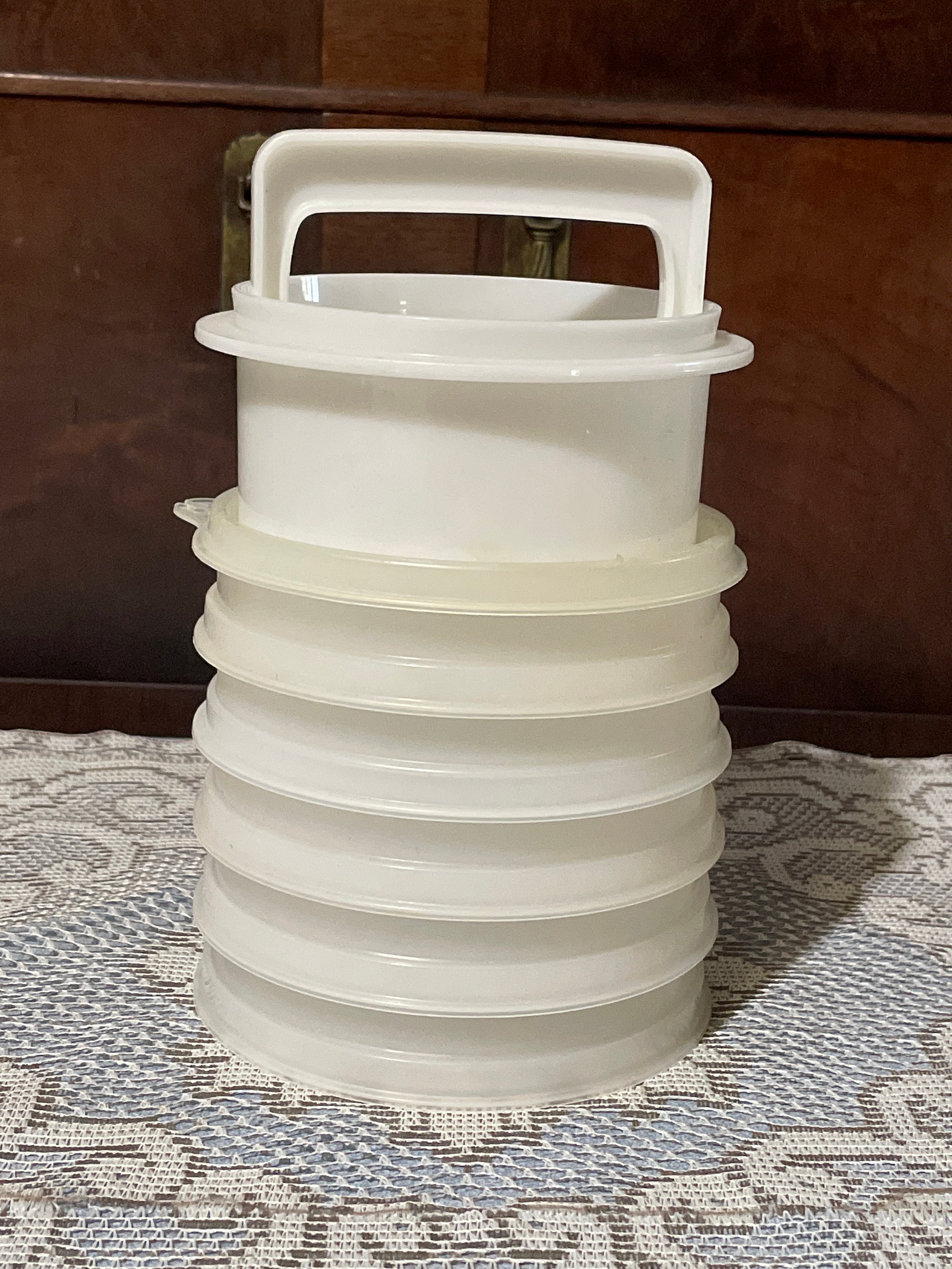 Hamburger Press Tupperware