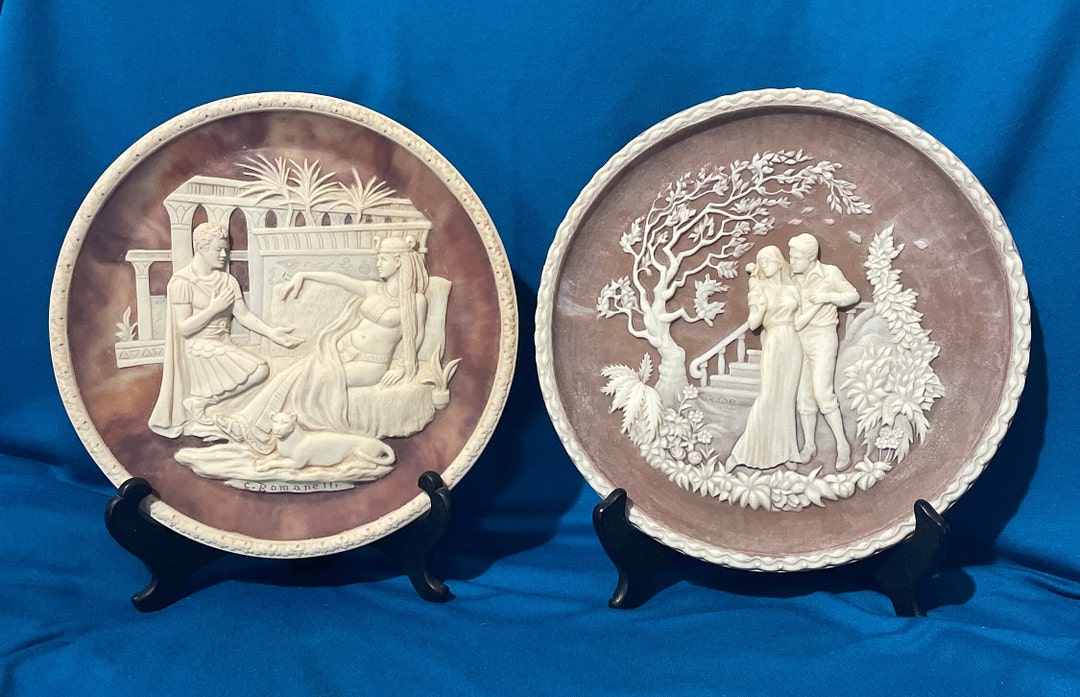 Incolay Studio Decorative Plates, ‘antony and Cleopatra’ or ‘the Kiss ...