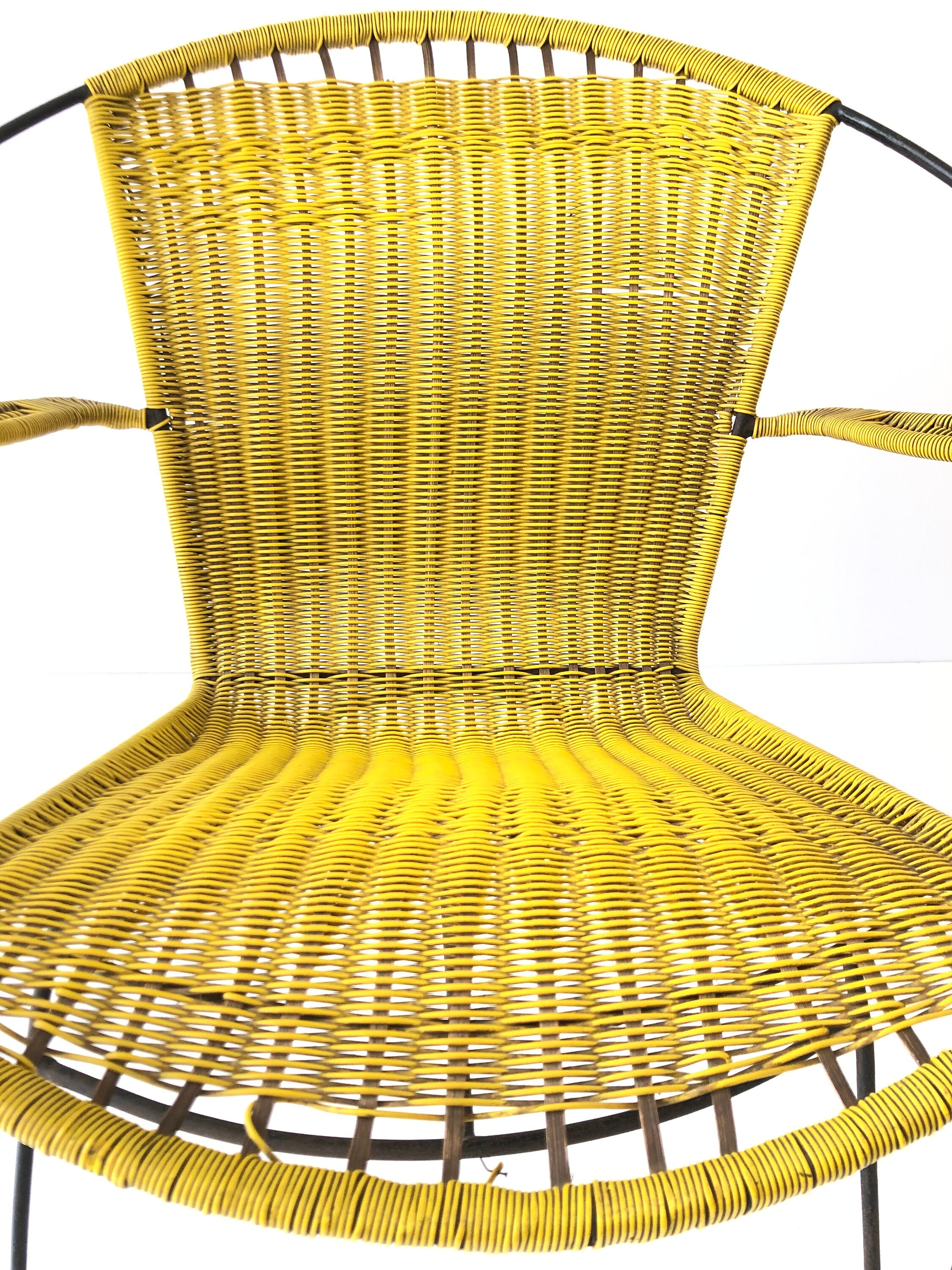 Iconic Italian Yellow Spaghetti Circle Design Relax Chair, 1970s, Italy ...