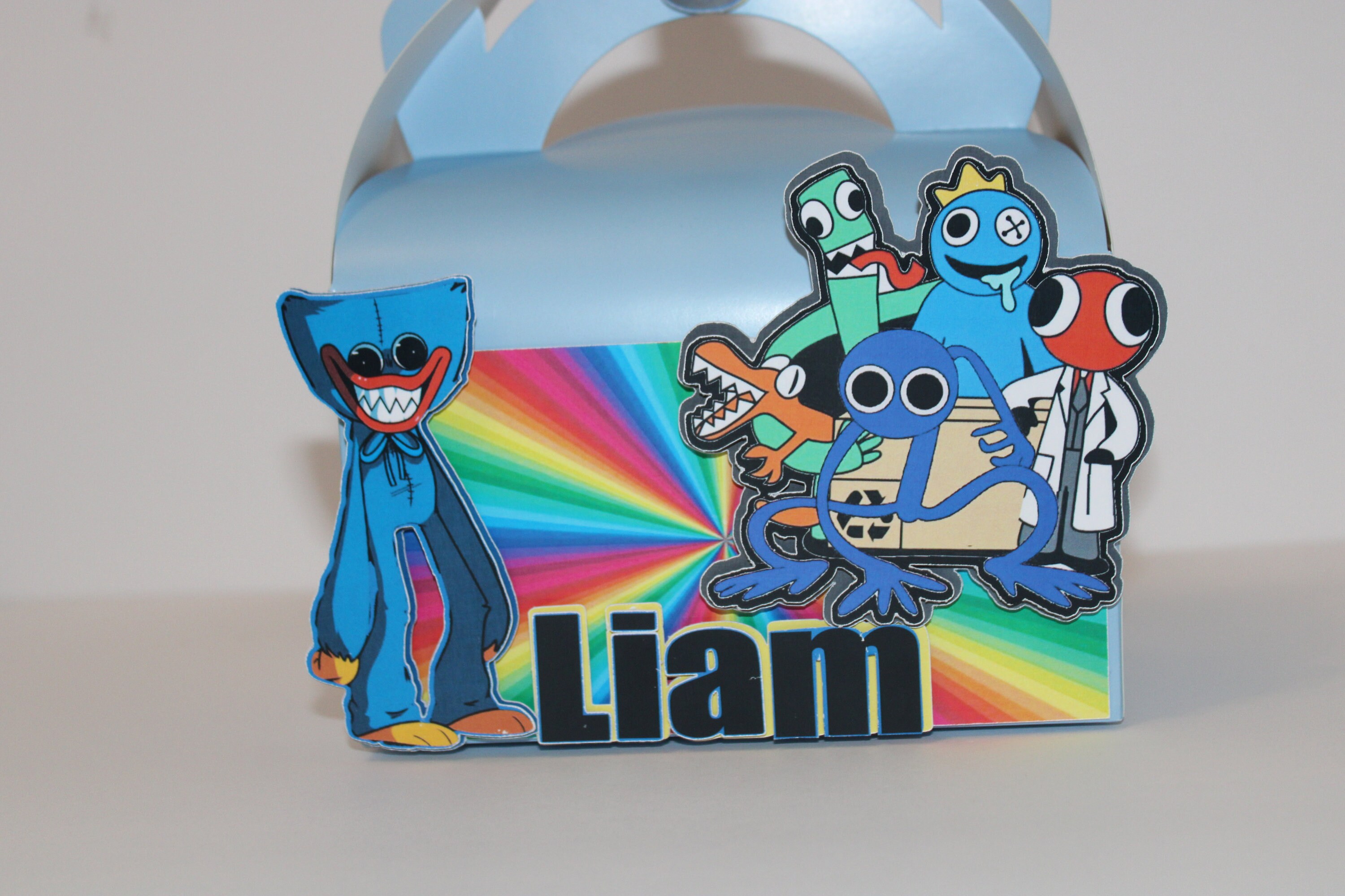 Rainbow Friends and Huggy Wuggy Gable Box, Rainbow Friends and Huggy ...