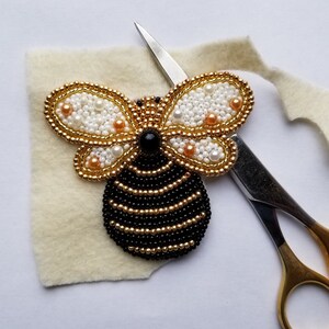 Bee Brooch PDF File - Bead Embroidery Tutorial - PDF Pattern - Beading ...