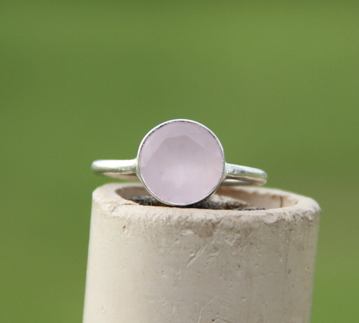 Anillo de cuarzo rosa anillo de calcedonia rosa anillo de - Etsy España