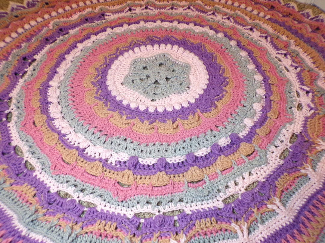 Mandala Crochet Rug/blanket / Circular Rug / Multiple Colored Rug ...