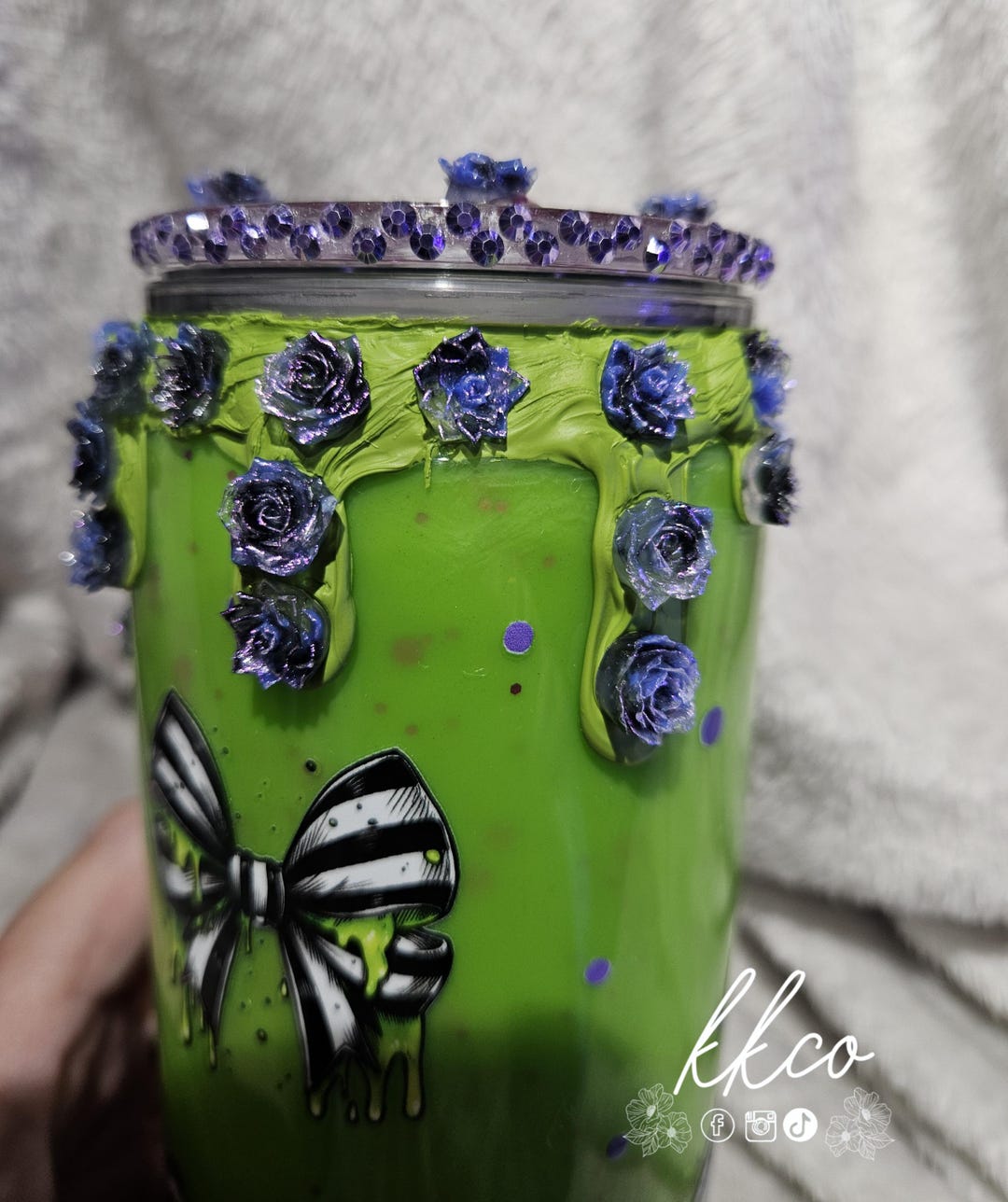 16 Oz Beetle J Green Slime Snow Globe Tumbler With 3D Roses - Etsy