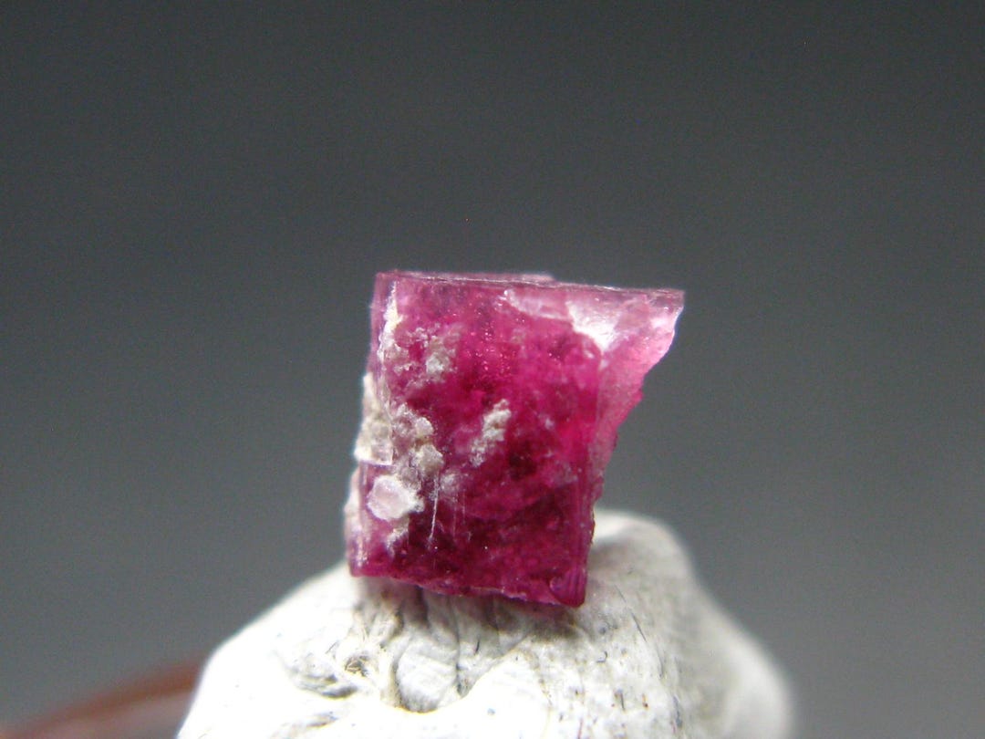 Nice Rare Gem Bixbite Red Emerald Beryl DT Crystal From Utah USA - 0.49 ...