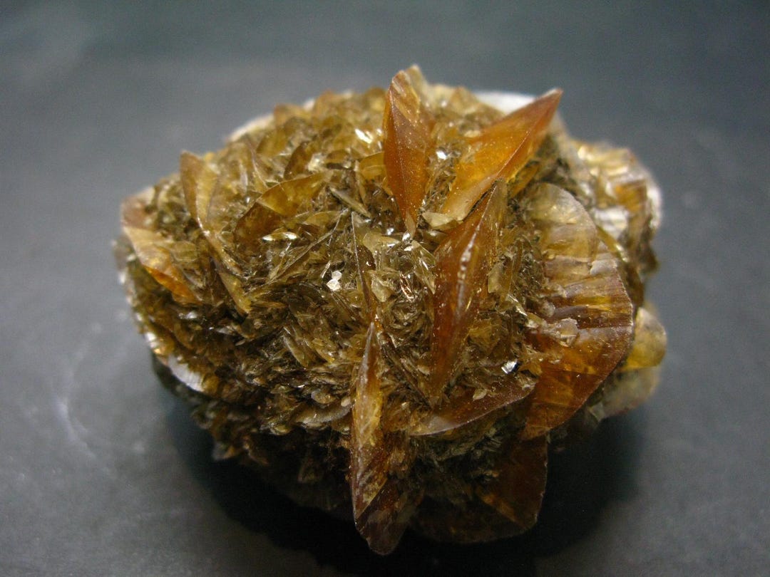 Amazing Fluorescent Gypsum Crystal From Canada - 2.3" - 98.16 Grams - Etsy