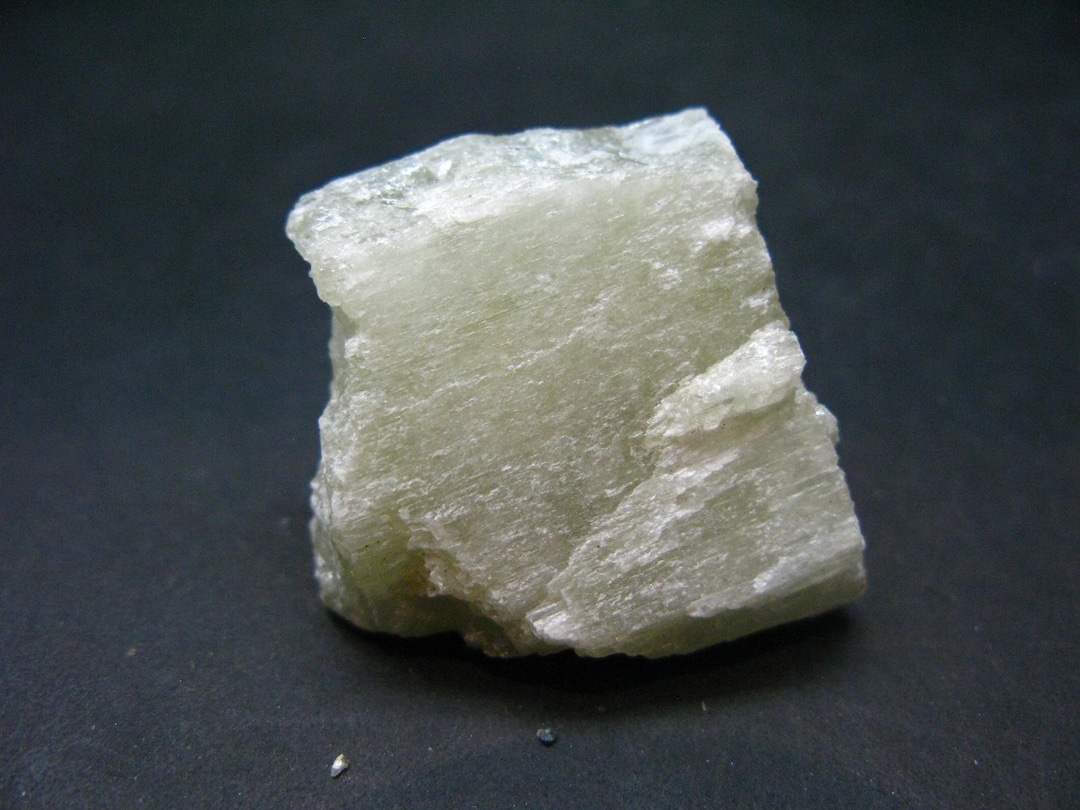 Gem Green Hiddenite Spodumene Crystal From Brazil - 1.2" - 25.96 Grams ...