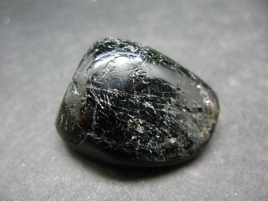 Rare Nuumite Nuummite Tumbled Stone From Greenland - 22.25 Grams - 1.0 ...